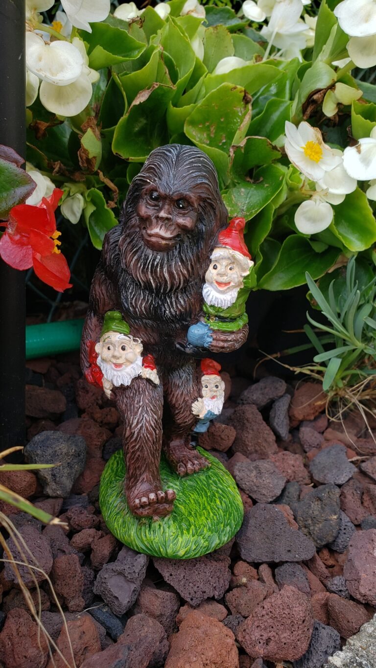5.19 inch Sasquatch Carrying Garden Gnomes - The Gnome Shop